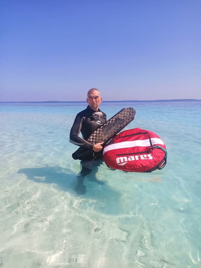 Dharavandhoo Divers
